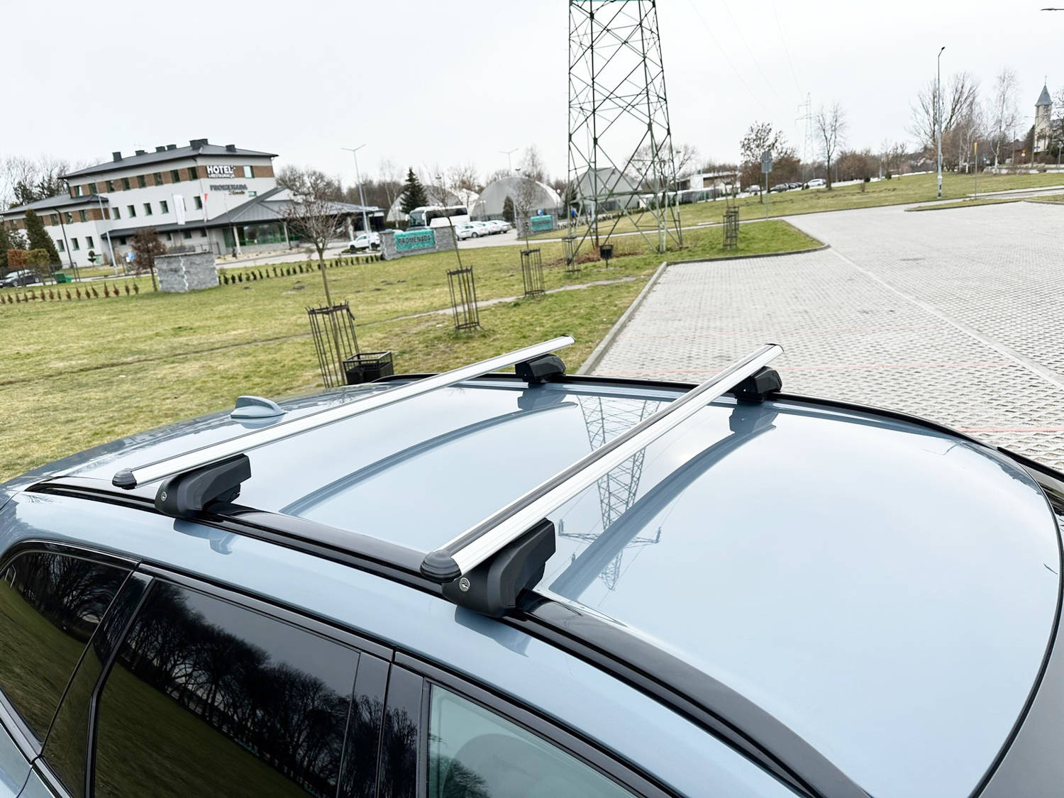 Bagażnik dachowy belki PEUGEOT 3008 2016- SUV P84 | Kapitan Hak